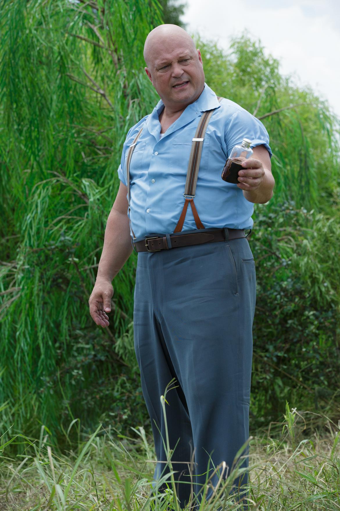 Review: American Horror Story: Freakshow- "Edward Mordrake Pt 1" - Six ...